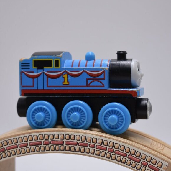 Thomas & Friends | Toys | Thomas Friends Wooden Railway Express Coming ...